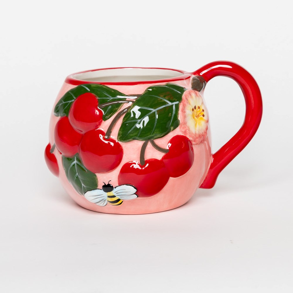 Cherry Mug – Hands